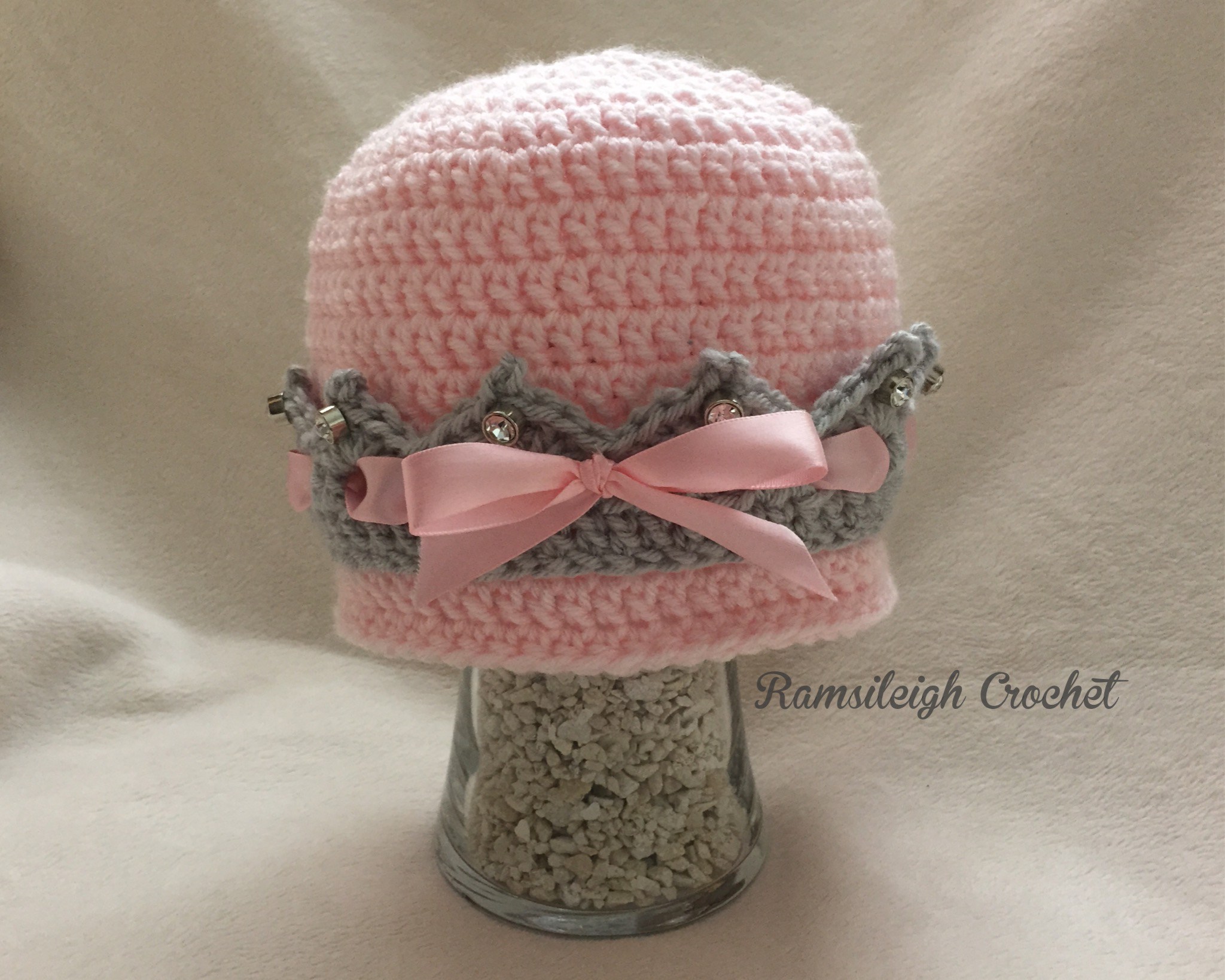 Girly Crown Crochet Hat - Styles Idea