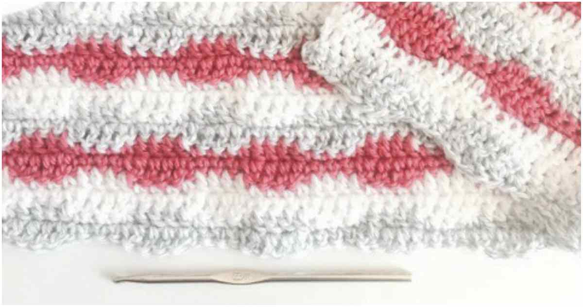 Easy Interlocking in Three Colors Crochet Pattern Free - Styles Idea